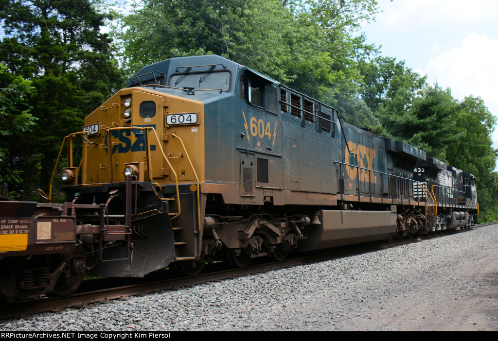 CSX 604 NS 20W